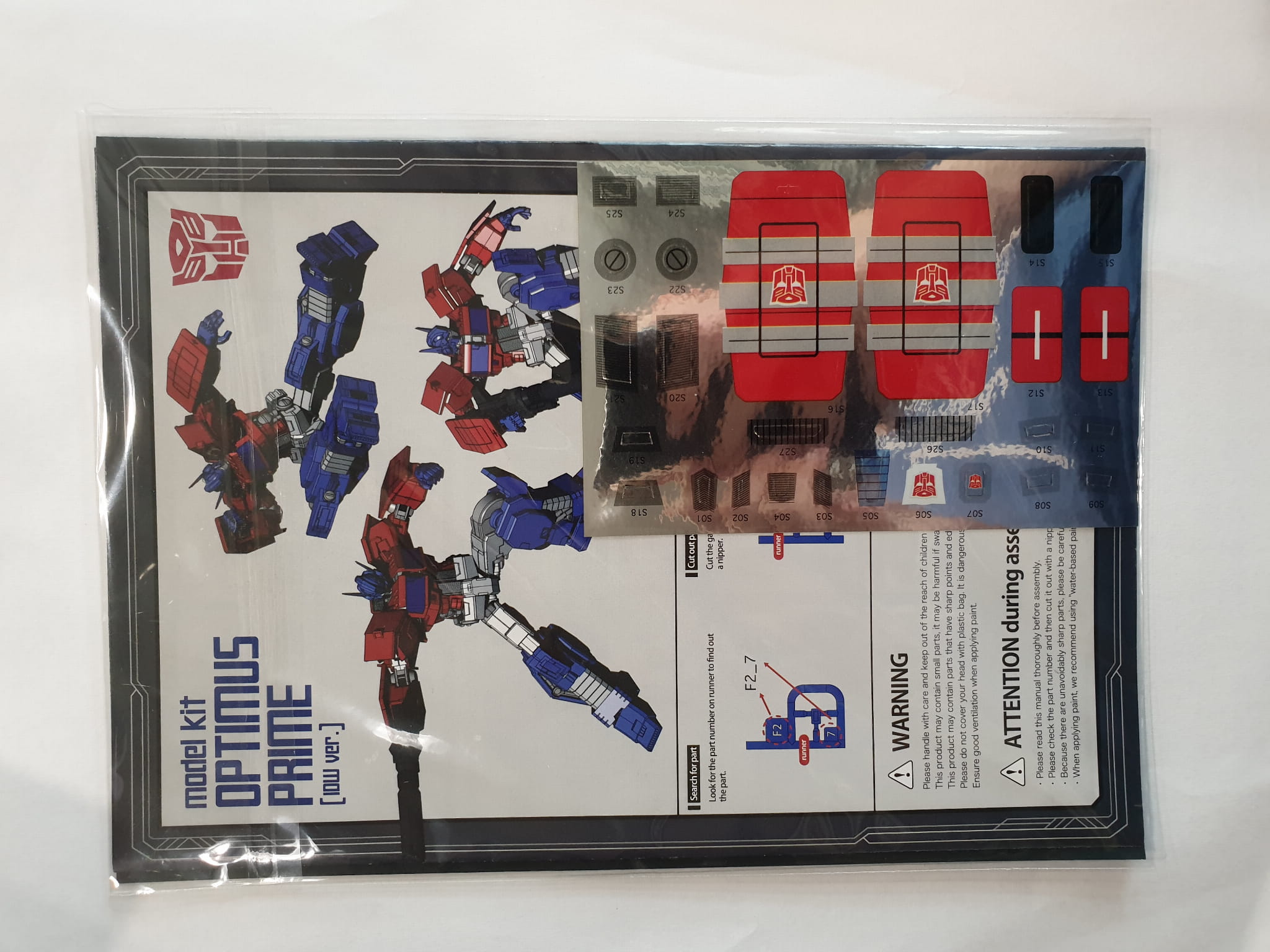 FLAME 512315 OPTIMUS PRIME MODEL KIT Mirage Hobby Shop